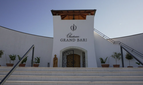 Chateau Grand Bari | Obec Bara